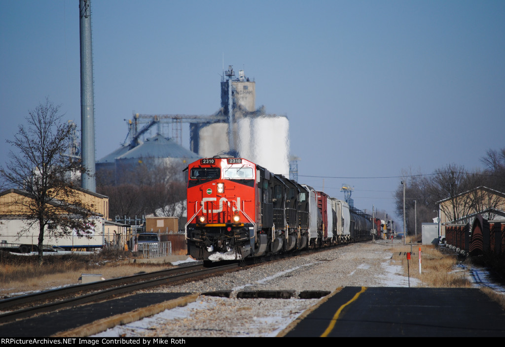 CN 2310 and three IC blackies go south with train M336.